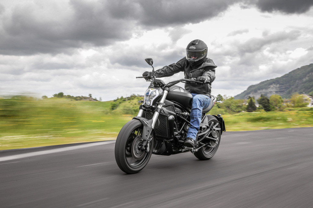 Benelli 502 C – 2021 – Directomotor