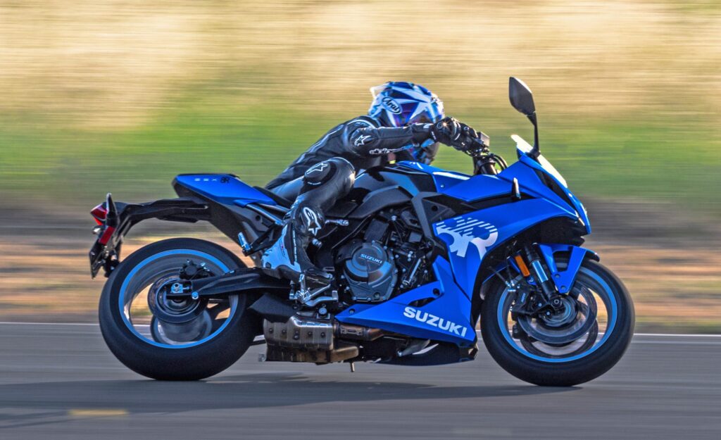 Suzuki GSX-8R Twins Cup – Directomotor