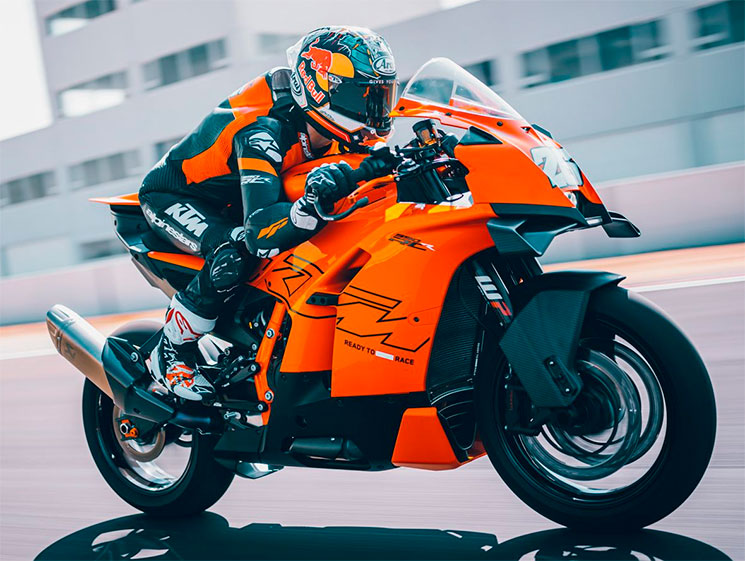 KTM 990 RC R – 2025 – Directomotor